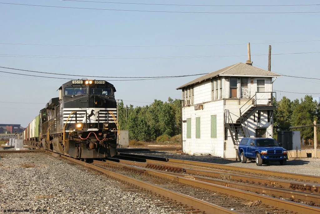 Southbound NS Manifest